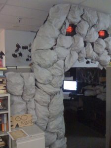 16 Originales ideas para decorar la oficina en Halloween